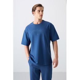 &Uuml;bergr&ouml;&szlig;e Bedrucktes Rundhals-T-Shirt