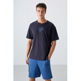 &Uuml;bergro&szlig;es Bedrucktes Logo Rundhals-T-Shirt