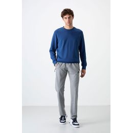 Herren Sweatpants im regul&auml;ren Schnitt mit geradem Bein