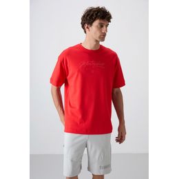 &Uuml;bergr&ouml;&szlig;e Bedrucktes Rundhals-T-Shirt