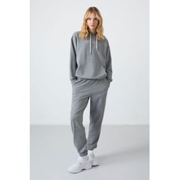 &Uuml;bergro&szlig;er Kapuzenpullover- und Hosenanzug
