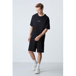 Herren &Uuml;bergr&ouml;&szlig;e T-Shirt und Shorts Set