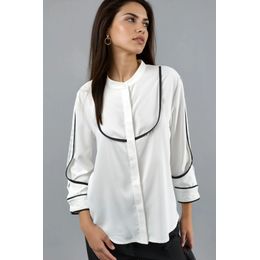 Kontrastnaht-Detailbluse