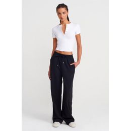 Hose aus Krepp mit weitem Bein
