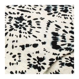 buttinette Plissee-Blusenstoff "Ornamente", creme/schwarz