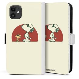 DeinDesign iPhone 11 Handy Klapph&uuml;lle Handyh&uuml;lle aus Kunst Leder wei&szlig; Flip Case Snoopy Official Licensed Product Kindheit Sideflip mit Lasche