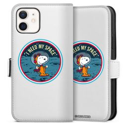 DeinDesign iPhone 12 Handy Klapph&uuml;lle Handyh&uuml;lle aus Kunst Leder wei&szlig; Flip Case Peanuts Weltall Snoopy Sideflip mit Lasche