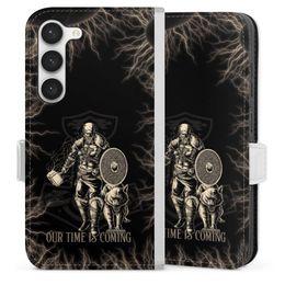 DeinDesign Galaxy S23 Handy Klapph&uuml;lle Handyh&uuml;lle aus Kunst Leder wei&szlig; Flip Case Tv Show Designs Wikinger Vikings Sideflip mit Lasche