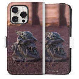 DeinDesign iPhone 15 Pro Handy Klapph&uuml;lle Handyh&uuml;lle aus Kunst Leder wei&szlig; Flip Case The Child Star Wars Baby Yoda Sideflip mit Lasche