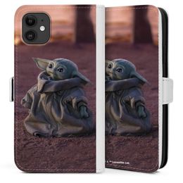 DeinDesign iPhone 11 Handy Klapph&uuml;lle Handyh&uuml;lle aus Kunst Leder wei&szlig; Flip Case The Child Star Wars Baby Yoda Sideflip mit Lasche