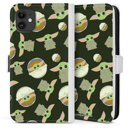 DeinDesign iPhone 11 Handy Klapph&uuml;lle Handyh&uuml;lle aus Kunst Leder wei&szlig; Flip Case Official Licensed Product Star Wars Muster Baby Yoda Sideflip mit Lasche