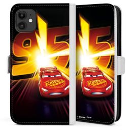 DeinDesign iPhone 11 Handy Klapph&uuml;lle Handyh&uuml;lle aus Kunst Leder wei&szlig; Flip Case Official Licensed Product Cars Lightning Mcqueen 95 Sideflip mit Lasche