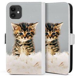 DeinDesign iPhone 11 Handy Klapph&uuml;lle Handyh&uuml;lle aus Kunst Leder wei&szlig; Flip Case Cat Pet Feather Sideflip mit Lasche