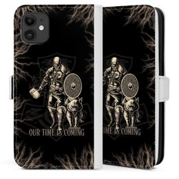 DeinDesign iPhone 11 Handy Klapph&uuml;lle Handyh&uuml;lle aus Kunst Leder wei&szlig; Flip Case Wikinger Vikings Tv Show Designs Sideflip mit Lasche
