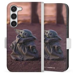 DeinDesign Galaxy S23 Handy Klapph&uuml;lle Handyh&uuml;lle aus Kunst Leder wei&szlig; Flip Case The Child Star Wars Baby Yoda Sideflip mit Lasche