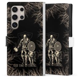 DeinDesign Galaxy S24 Ultra Handy Klapph&uuml;lle Handyh&uuml;lle aus Kunst Leder wei&szlig; Flip Case Tv Show Designs Wikinger Vikings Sideflip mit Lasche