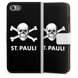 DeinDesign iPhone SE (2022) Handy Klapph&uuml;lle Handyh&uuml;lle aus Kunst Leder wei&szlig; Flip Case Totenkopf Official Licensed Product Fc St. Pauli Sideflip mit Lasche