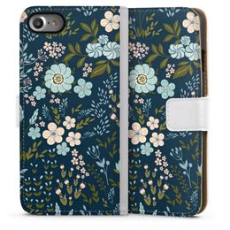DeinDesign iPhone SE (2020) Handy Klapph&uuml;lle Handyh&uuml;lle aus Kunst Leder wei&szlig; Flip Case Blue Muster Flowers Sideflip mit Lasche