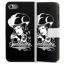 DeinDesign iPhone SE (2022) Handy Klapph&uuml;lle Handyh&uuml;lle aus Kunst Leder wei&szlig; Flip Case Official Licensed Product Sc Freiburg Woman Sideflip mit Lasche