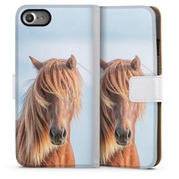 DeinDesign iPhone SE (2020) Handy Klapph&uuml;lle Handyh&uuml;lle aus Kunst Leder wei&szlig; Flip Case Horse Animals Animal Look Sideflip mit Lasche