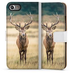 DeinDesign iPhone SE (2020) Handy Klapph&uuml;lle Handyh&uuml;lle aus Kunst Leder wei&szlig; Flip Case Forrest Meadow Deer Sideflip mit Lasche
