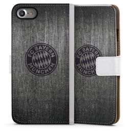 DeinDesign iPhone SE (2020) Handy Klapph&uuml;lle Handyh&uuml;lle aus Kunst Leder wei&szlig; Flip Case Fc Bayern M&uuml;nchen Metallic Look Fcb Sideflip mit Lasche