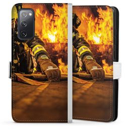 DeinDesign Galaxy S20 FE Handy Klapph&uuml;lle Handyh&uuml;lle aus Kunst Leder wei&szlig; Flip Case Life Saver Fire Fighters Fire Fighter Sideflip mit Lasche