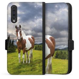 DeinDesign Galaxy A50 Handy Klapph&uuml;lle Handyh&uuml;lle aus Kunst Leder schwarz Flip Case Horse Nature Meadow Sideflip mit Lasche