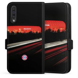 DeinDesign Galaxy A50 Handy Klapph&uuml;lle Handyh&uuml;lle aus Kunst Leder schwarz Flip Case Fcb Fc Bayern M&uuml;nchen Stadium Sideflip mit Lasche