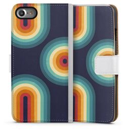 DeinDesign iPhone SE (2020) Handy Klapph&uuml;lle Handyh&uuml;lle aus Kunst Leder wei&szlig; Flip Case Colourful Rainbow Retro Sideflip mit Lasche