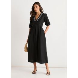 Schwarzes Midi-Kleid aus Baumwolle mit Puff&auml;rmeln und Stickerei