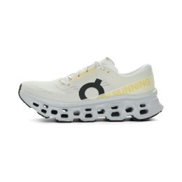 On CloudmOnster 3 Herren