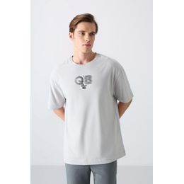 &Uuml;bergro&szlig;es T-Shirt mit bedrucktem Logo und Rundhalskragen