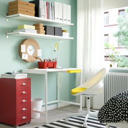IKEA ENKROKEN Schreibtisch