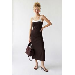 &Auml;rmelloses Bodycon-Midi-Kleid mit Schlitz