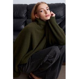 &Uuml;bergro&szlig;er gerippter Rollkragenpullover