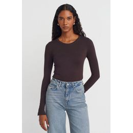 Rippstrick Rundhals Slim Fit Pullover