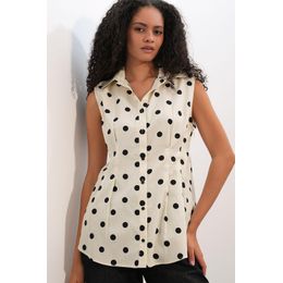 Figurbetontes &auml;rmelloses Polka-Dot-Popeline-Hemd