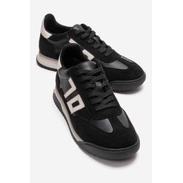 Arvon Sneaker