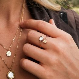 Holzkern Zendala Ring Perlmutt und Ros&eacute;