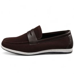 Atmungsaktive Slipper f&uuml;r Herren in Braun