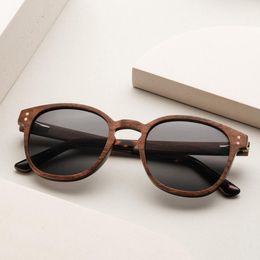 Holzkern Sonnenbrille The Humble (Walnuss/Walnuss)