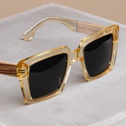 Holzkern Sonnenbrille The Queen-Bee (Zebrano/Mellow Yellow)