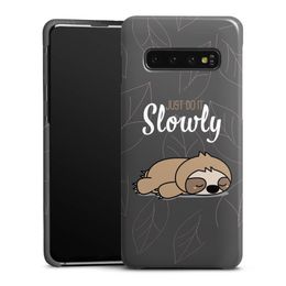 DeinDesign Galaxy S10 Handy Premium Case Smartphone Handyh&uuml;lle Schutzh&uuml;lle gl&auml;nzend Sloth Lazy Sunday Sayings Premium Case