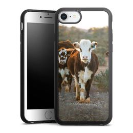 DeinDesign iPhone SE (2020) Handy Gallery Case Handyh&uuml;lle 9H Geh&auml;rtetes Glas R&uuml;ckseite H&uuml;lle Farmer Calf Cow Gallery Case