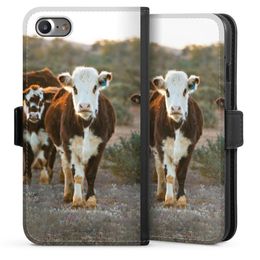 DeinDesign iPhone SE (2020) Handy Klapph&uuml;lle Handyh&uuml;lle aus Kunst Leder schwarz Flip Case Farmer Calf Cow Sideflip mit Lasche
