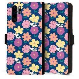 DeinDesign Huawei P30 Pro Handy Klapph&uuml;lle Handyh&uuml;lle aus Kunst Leder schwarz Flip Case Muster Snoopy Flowers Sideflip mit langer Lasche