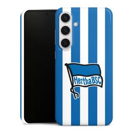 DeinDesign Galaxy S24+ Handy Premium Case Smartphone Handyh&uuml;lle Schutzh&uuml;lle gl&auml;nzend Flag Hertha Bsc Stripes Premium Case