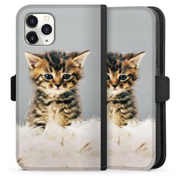 DeinDesign iPhone 11 Pro Handy Klapph&uuml;lle Handyh&uuml;lle aus Kunst Leder schwarz Flip Case Cat Pet Feather Sideflip mit Lasche