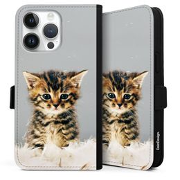 DeinDesign iPhone 14 Pro Max Handy Klapph&uuml;lle Handyh&uuml;lle aus Kunst Leder schwarz Flip Case Cat Pet Feather Sideflip mit Lasche